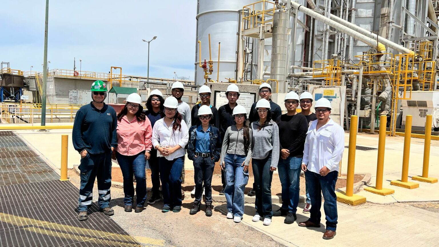 Visita de los alumnos de Ingeniería en Mecatrónica del Instituto ...